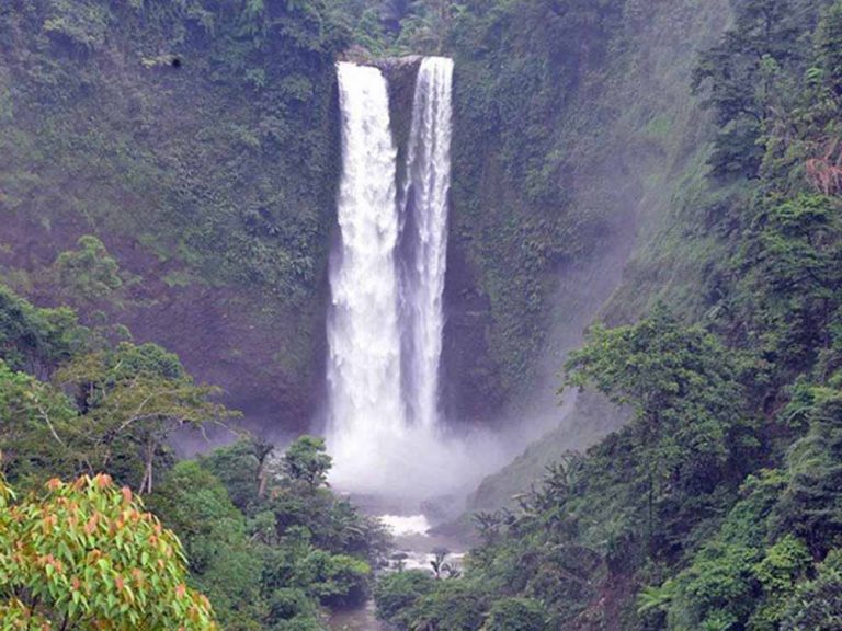 Curug Sanghyang Taraje di Garut